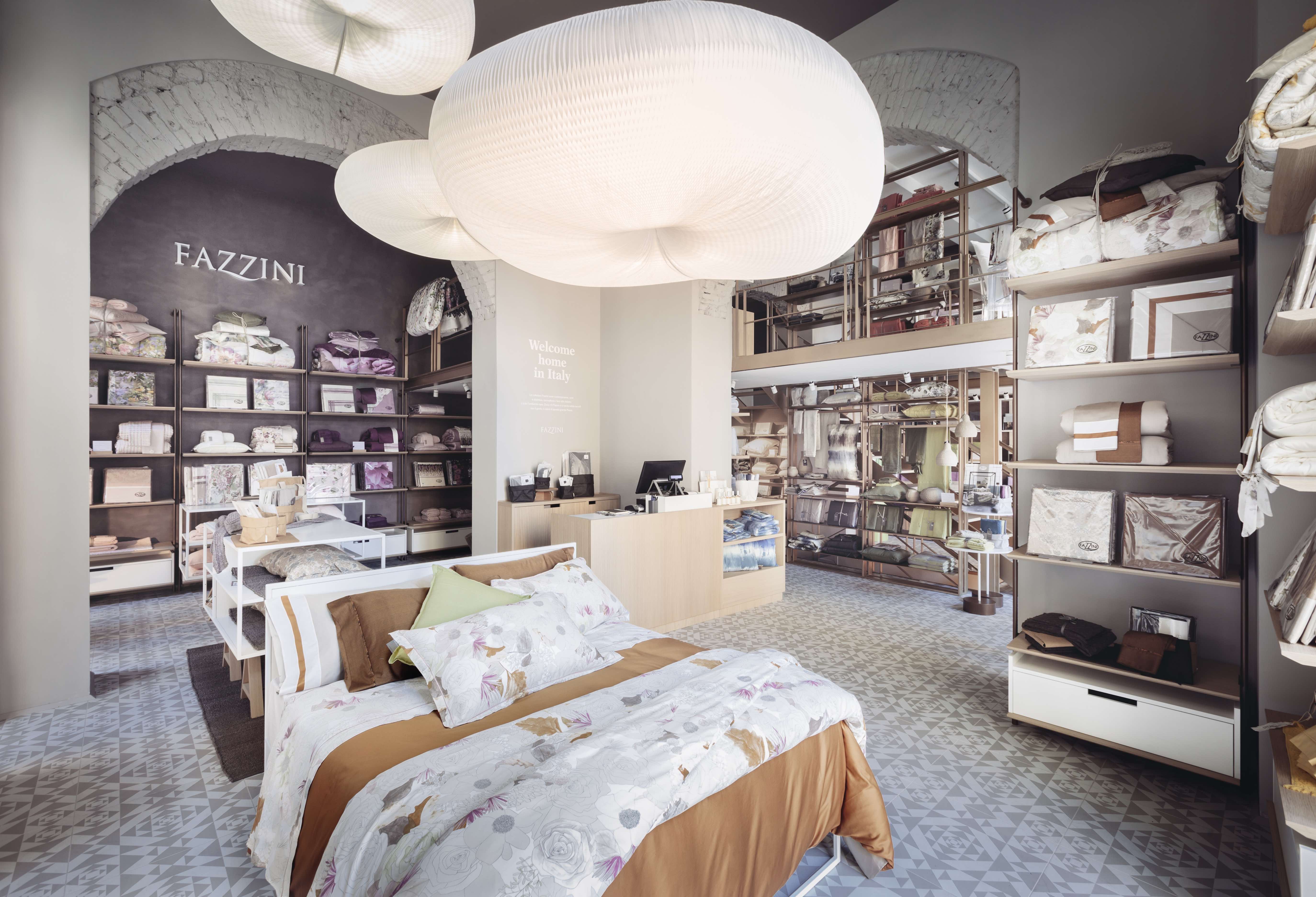 Fazzini inaugura flagship store a Milano | Casastile